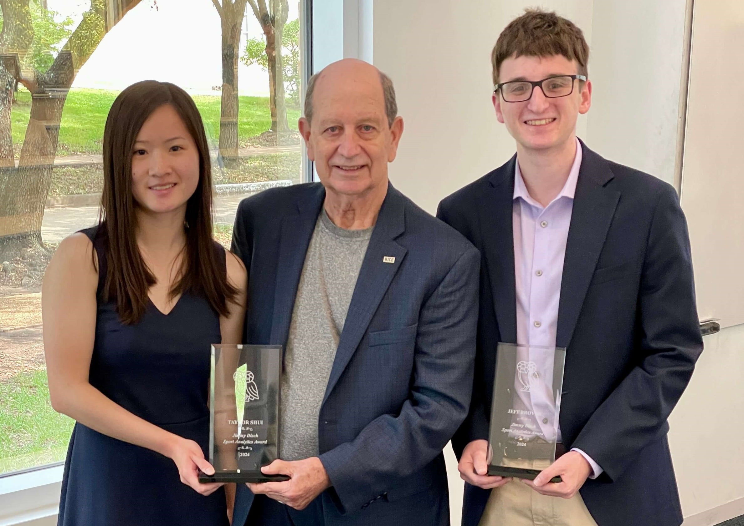 Taylor Shui '24 & Jeff Brover '24 share the 2024 Disch Award | Sport ...